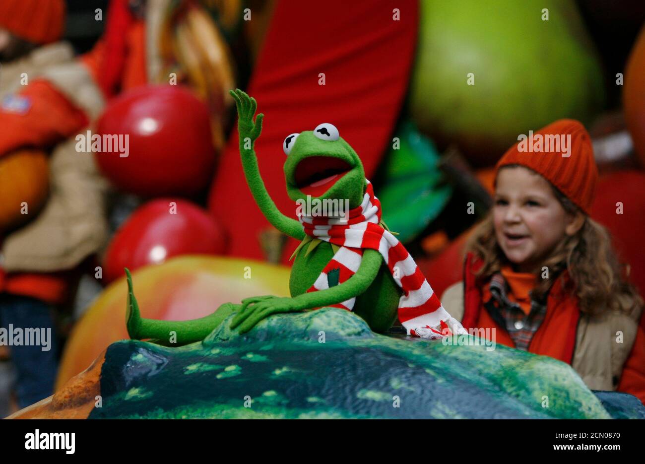 Kermit the frog puppet hi-res stock photography and images - Alamy