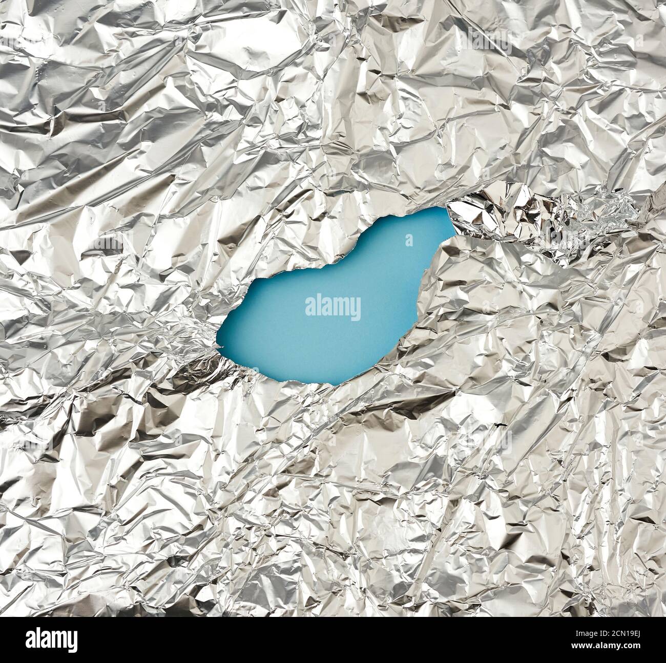 Tinfoil texture hi-res stock photography and images - Alamy