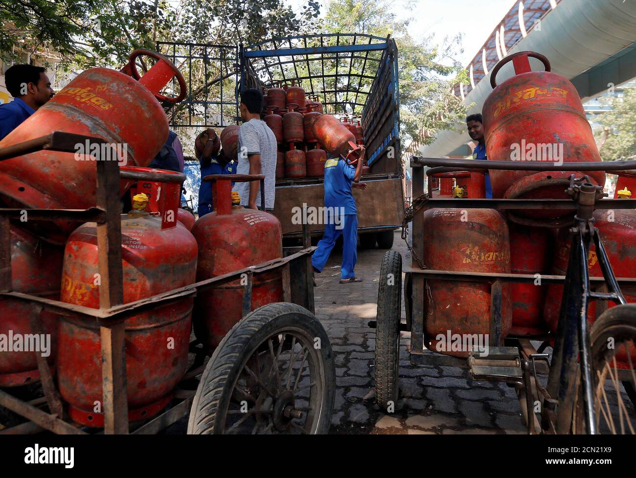 Cooking gas distribution hi-res stock photography and images - Alamy