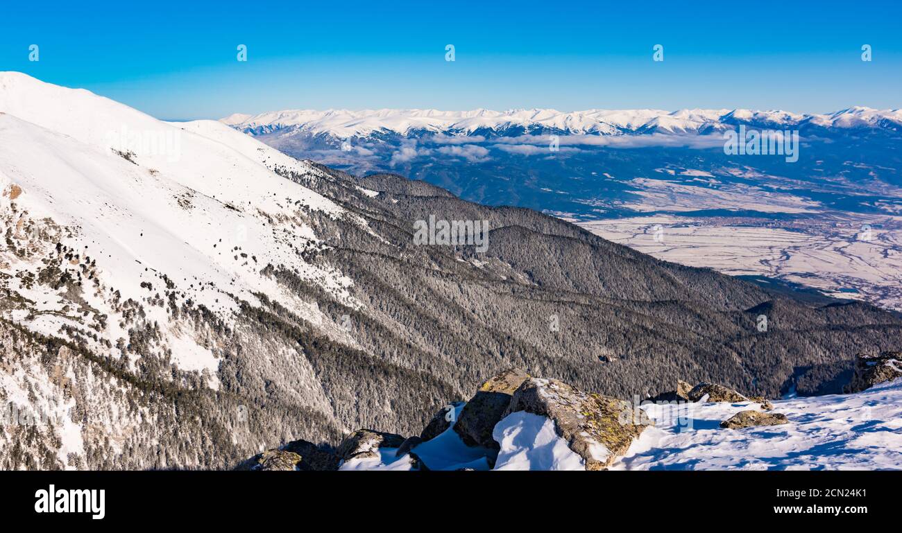Is the most beautiful snow capped mountains hi-res stock photography and images - Alamy