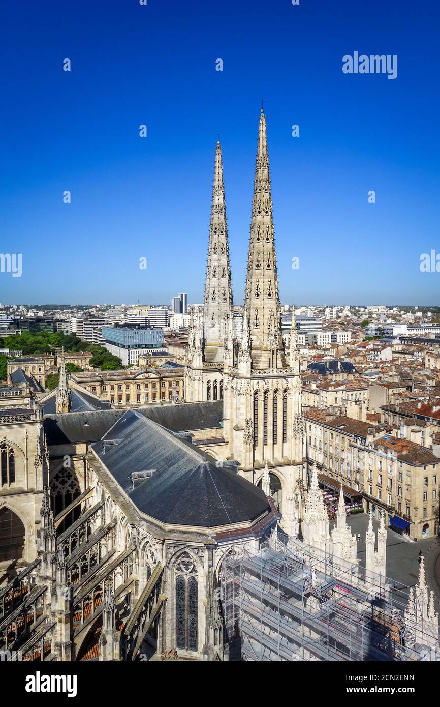 Bordeaux france city aerial hi-res stock photography and images - Alamy