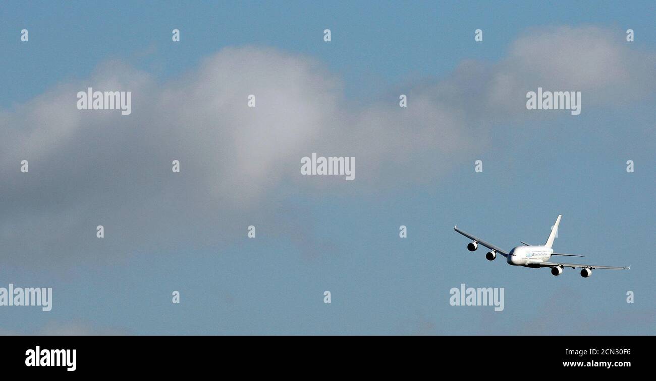 Test Flight Airbus A380 In High Resolution Stock Photography and Images ...