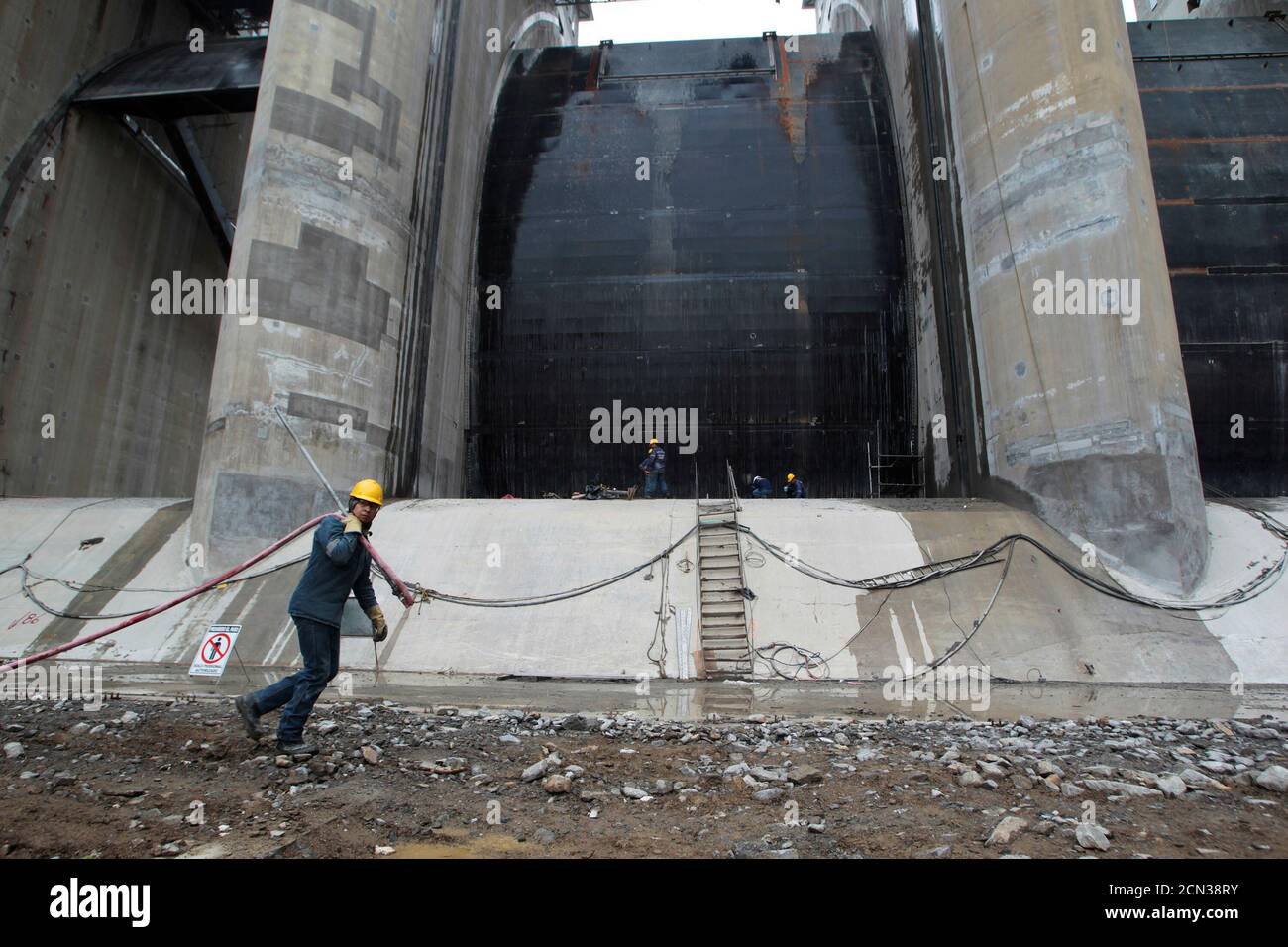 Ituango dam hi-res stock photography and images - Alamy