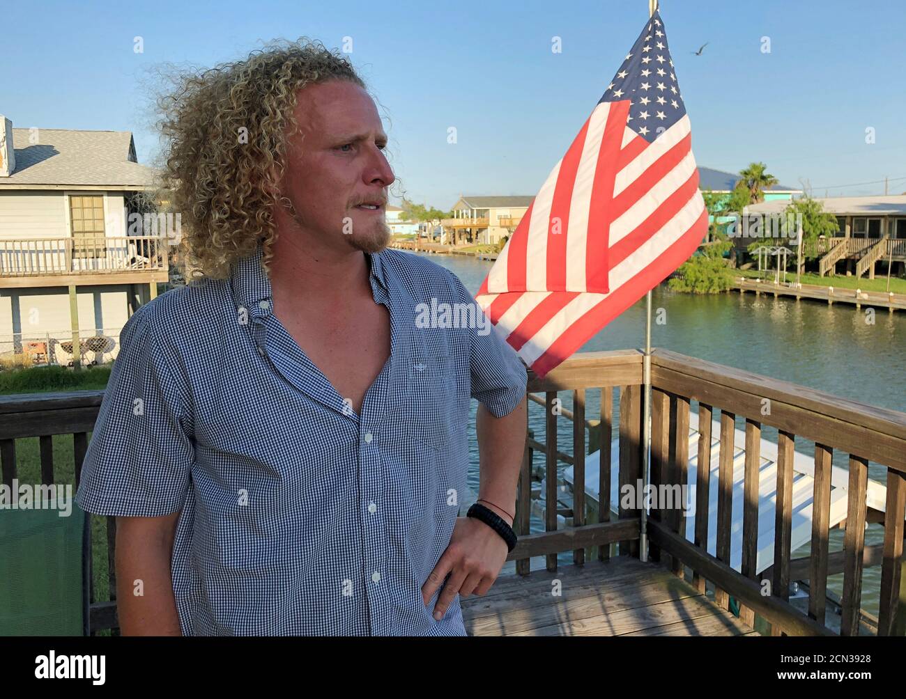 Impromptu interview hi-res stock photography and images - Alamy