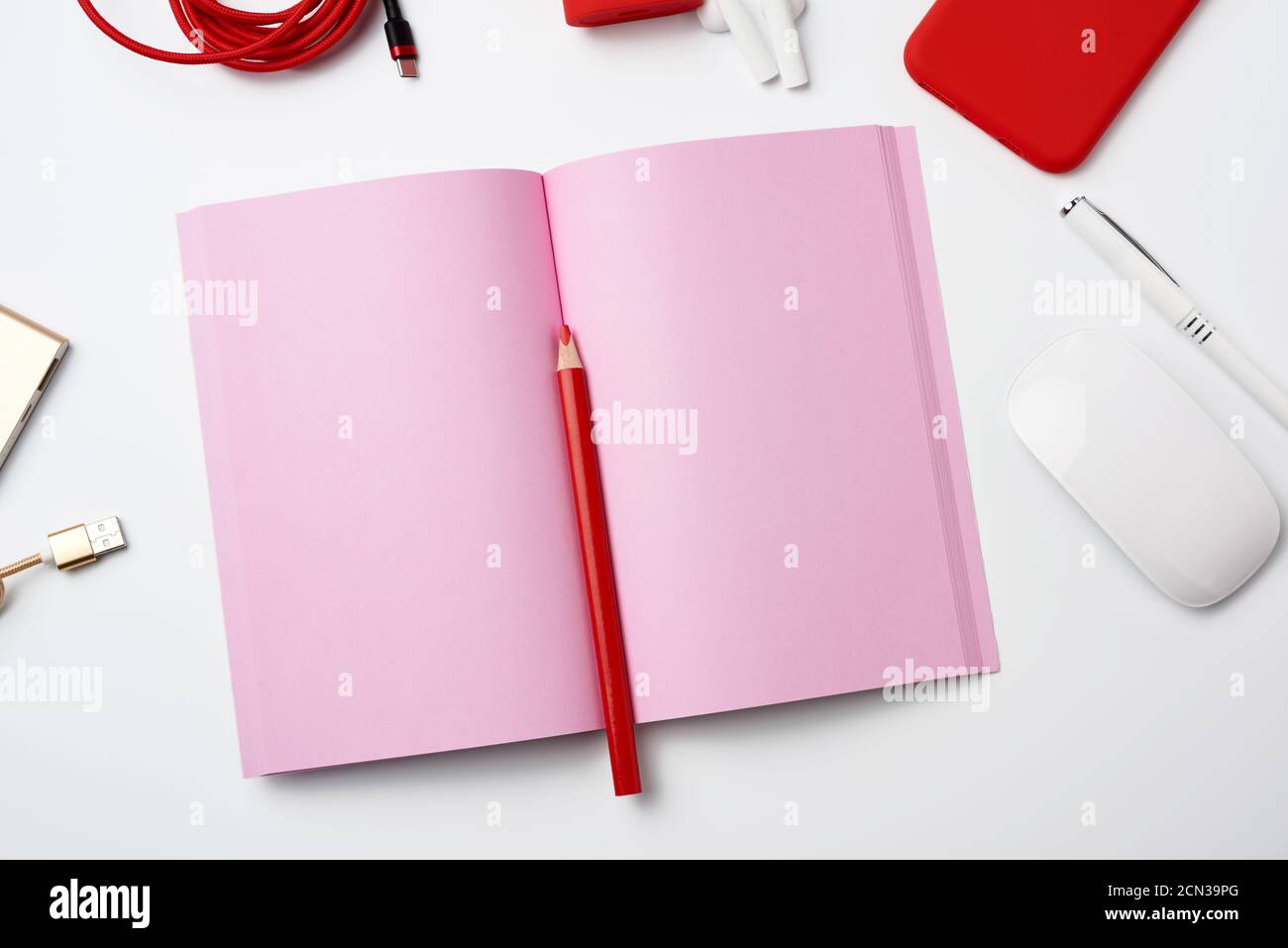 Open plan bank hi-res stock photography and images - Alamy