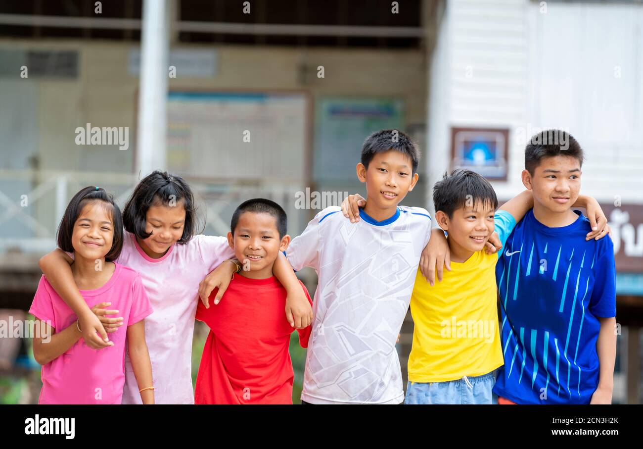 Group multicultural primary children hi-res stock photography and ...