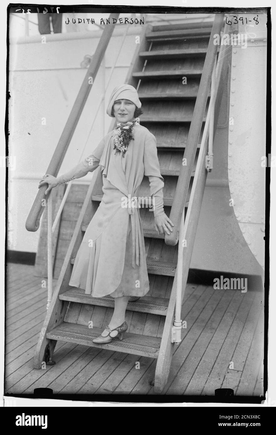 Judith anderson hi-res stock photography and images - Alamy