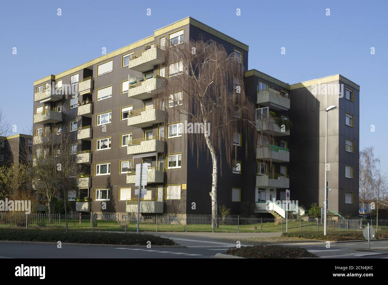 Flat roof house hi-res stock photography and images - Alamy