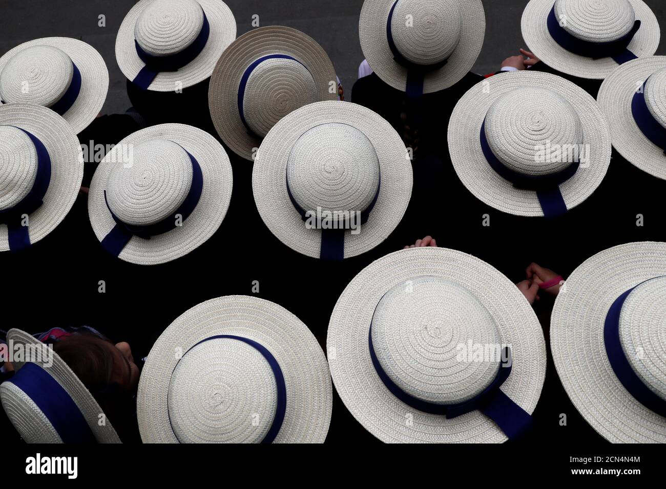 School boater hats hi-res stock photography and images - Alamy