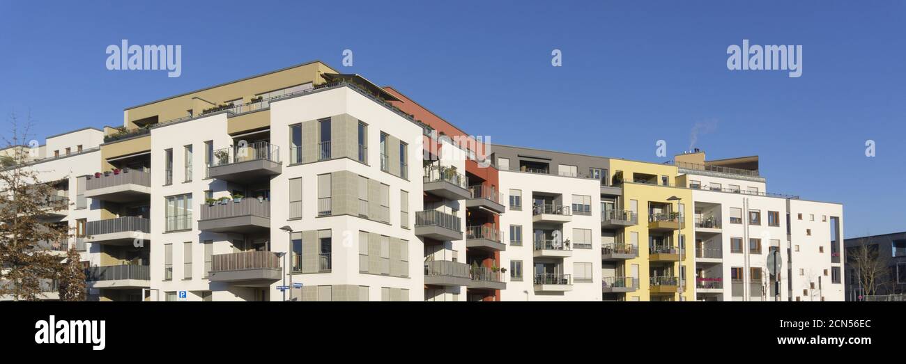 Modern multi family house Stock Photo - Alamy