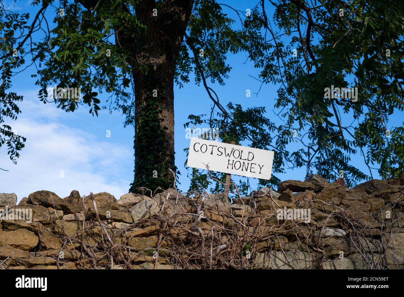 Cotswold honey sign in the village of Broad Campden, Cotswolds ...