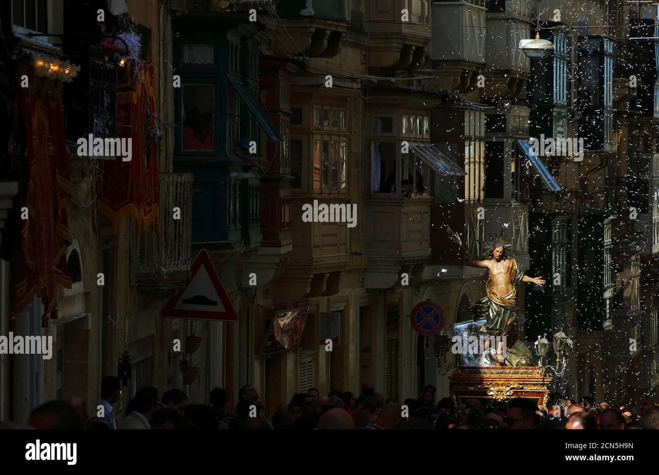 Valletta malta statue christ in hi-res stock photography and images - Alamy