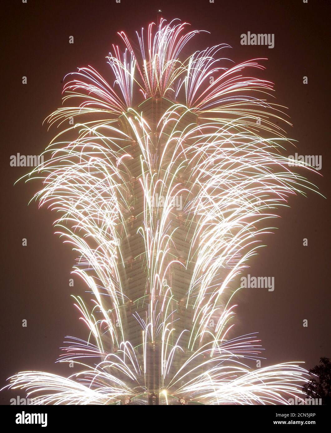 Taipei 101 fireworks hi-res stock photography and images - Alamy