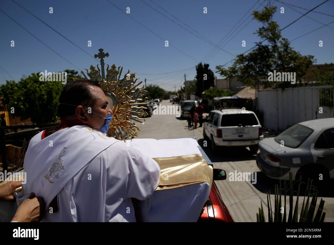 Mexican Priest High Resolution Stock Photography and Images - Alamy