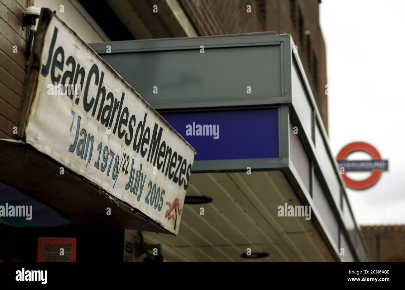 Stockwell underground hi-res stock photography and images - Alamy