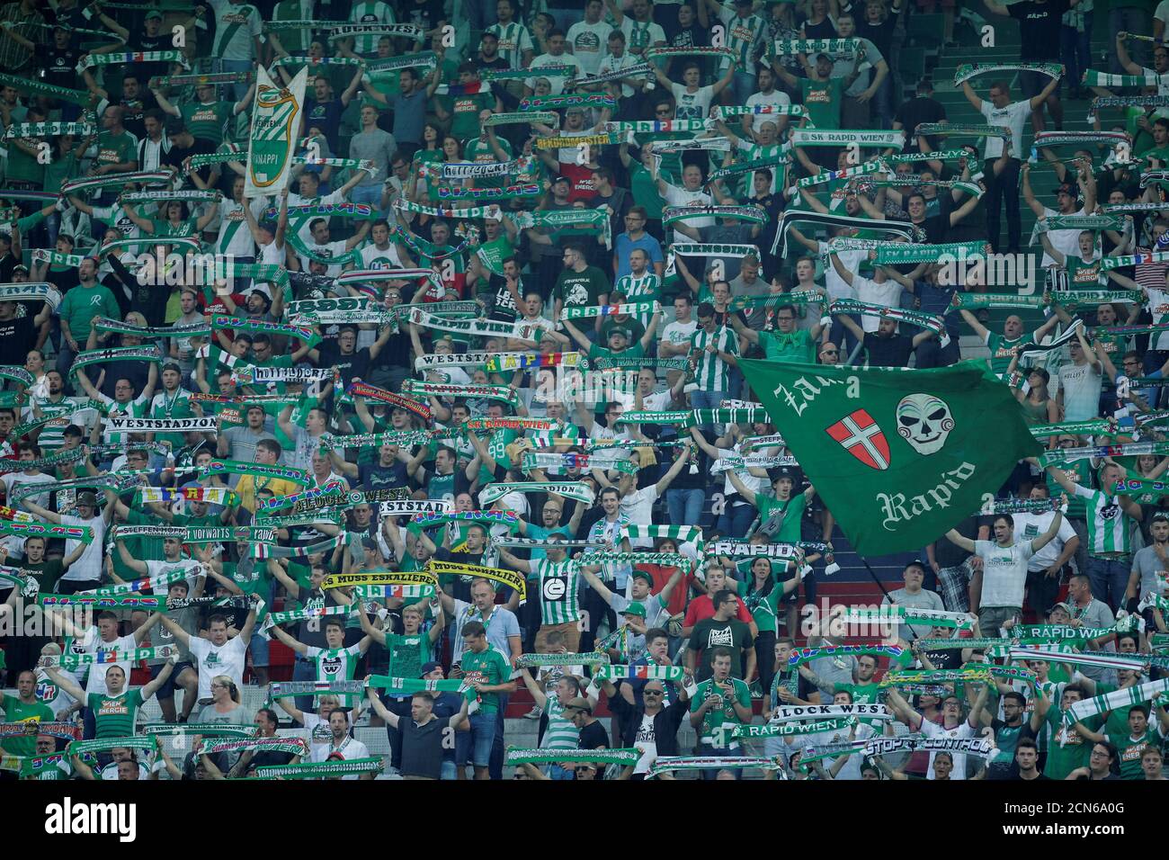 Rapid wien fans hi-res stock photography and images - Alamy