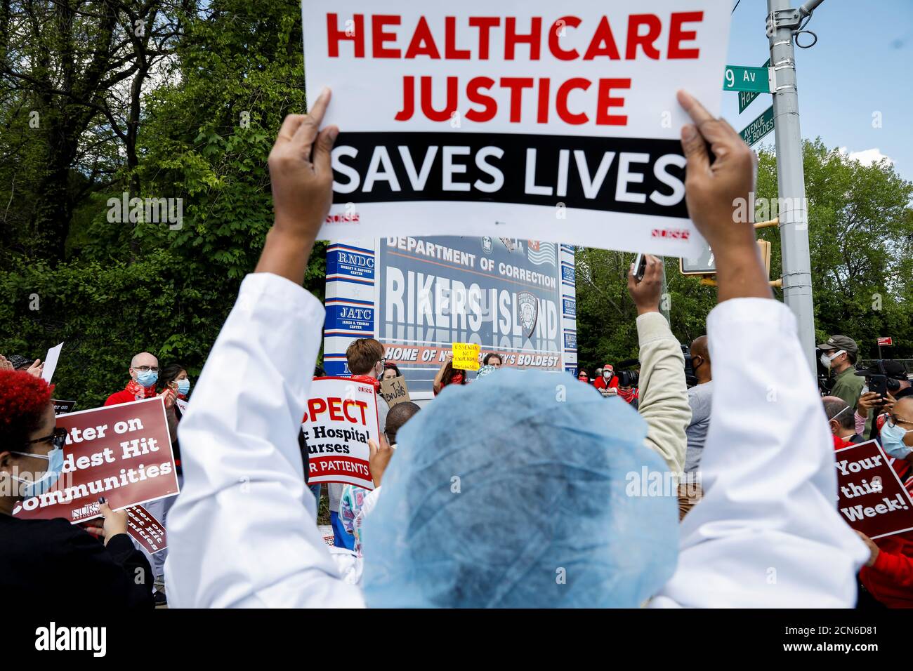 Unsafe working hi-res stock photography and images - Alamy