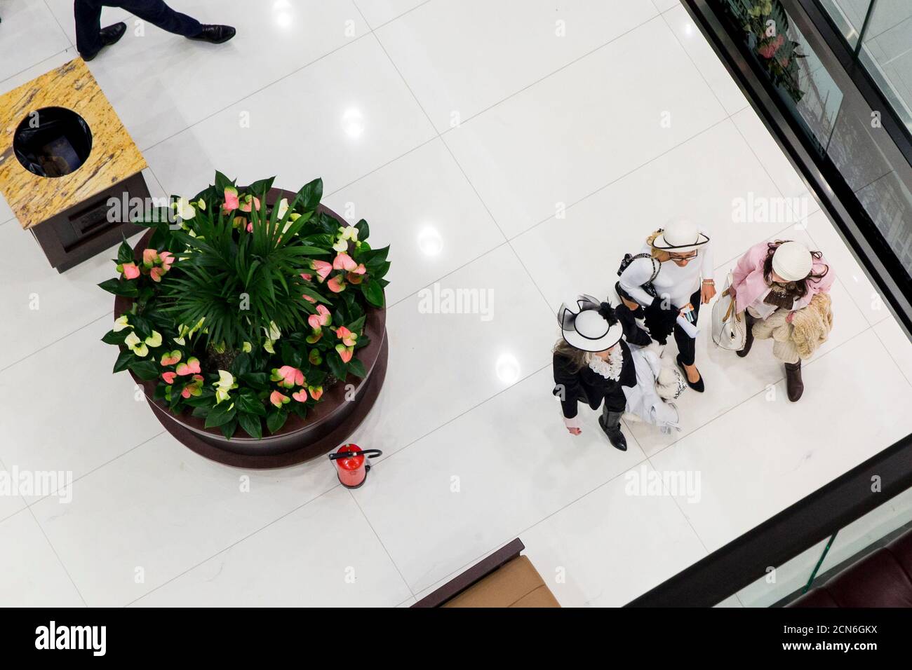Shopping mall opening ceremony hi-res stock photography and images - Alamy