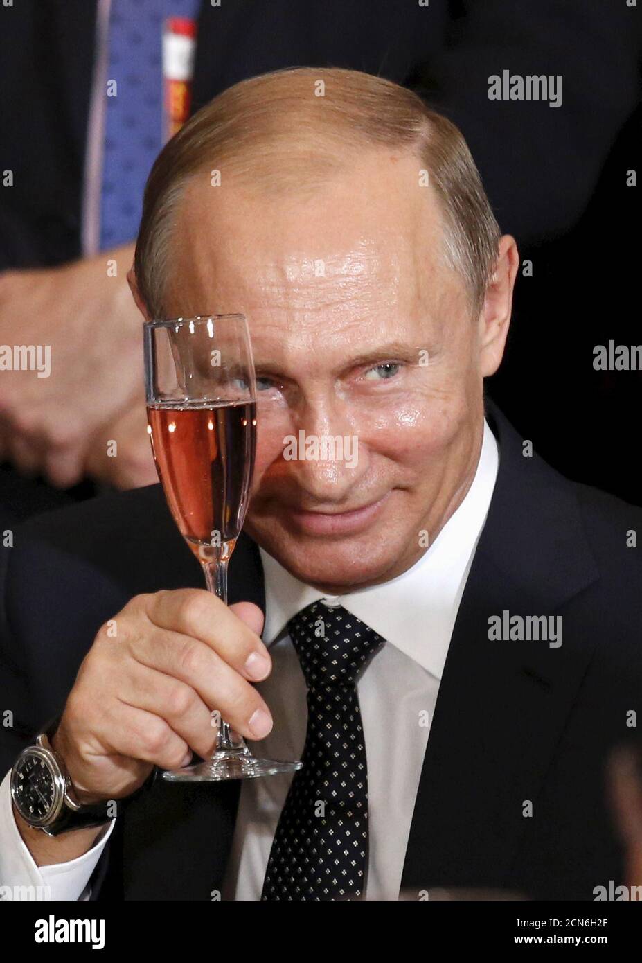 Russian president vladimir putin glass hi-res stock photography and ...