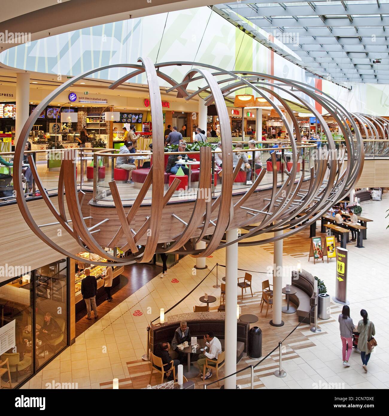 Skyline plaza shopping center hi-res stock photography and images - Alamy