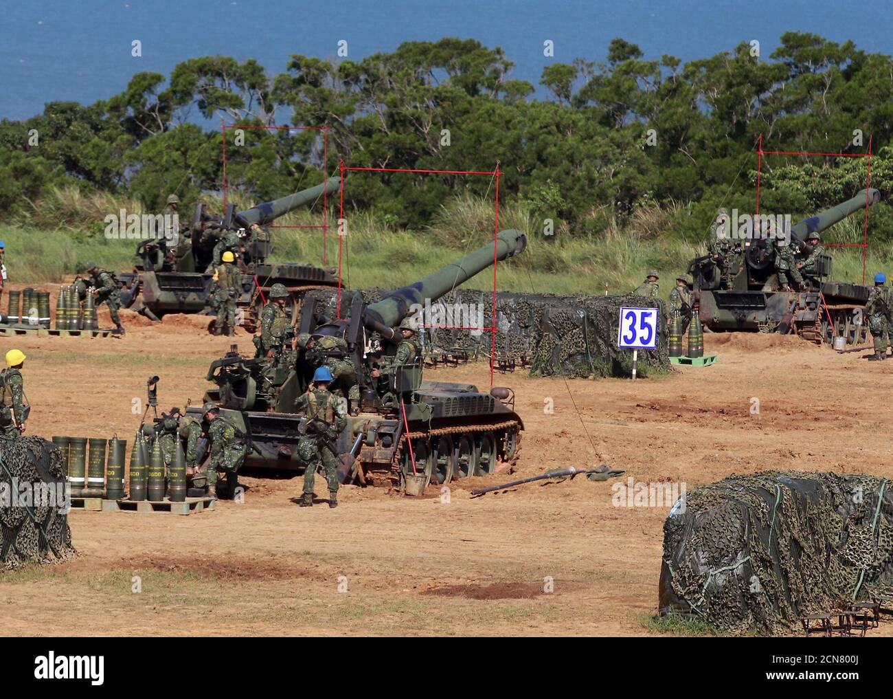 M110 Howitzer High Resolution Stock Photography and Images - Alamy