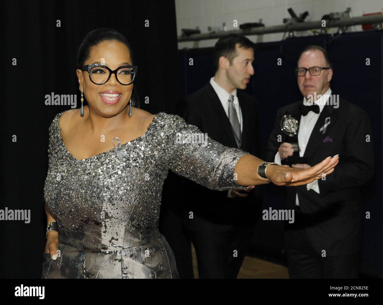 Backstage theatre wings hi-res stock photography and images - Alamy