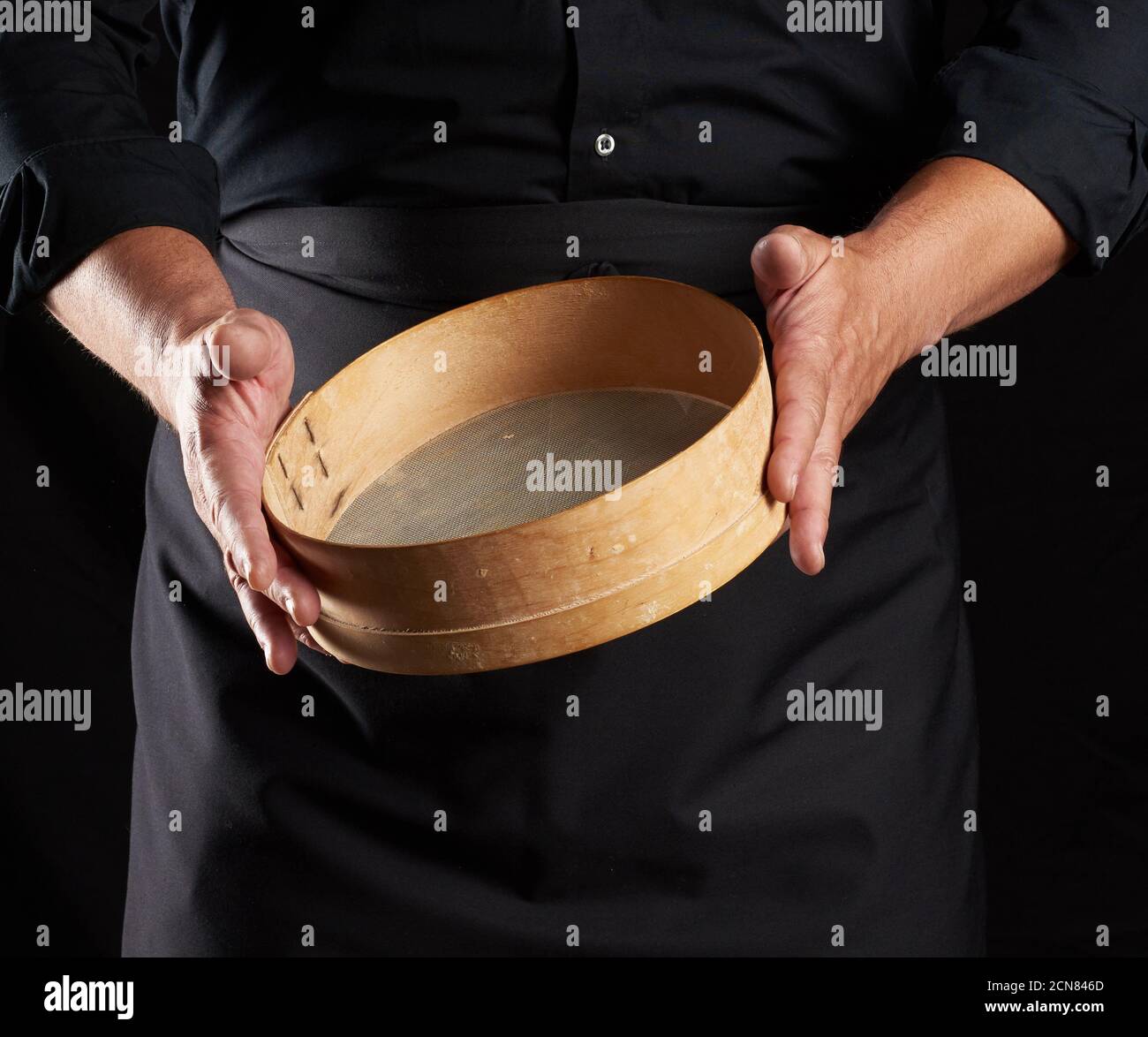 Sifting process hi-res stock photography and images - Alamy