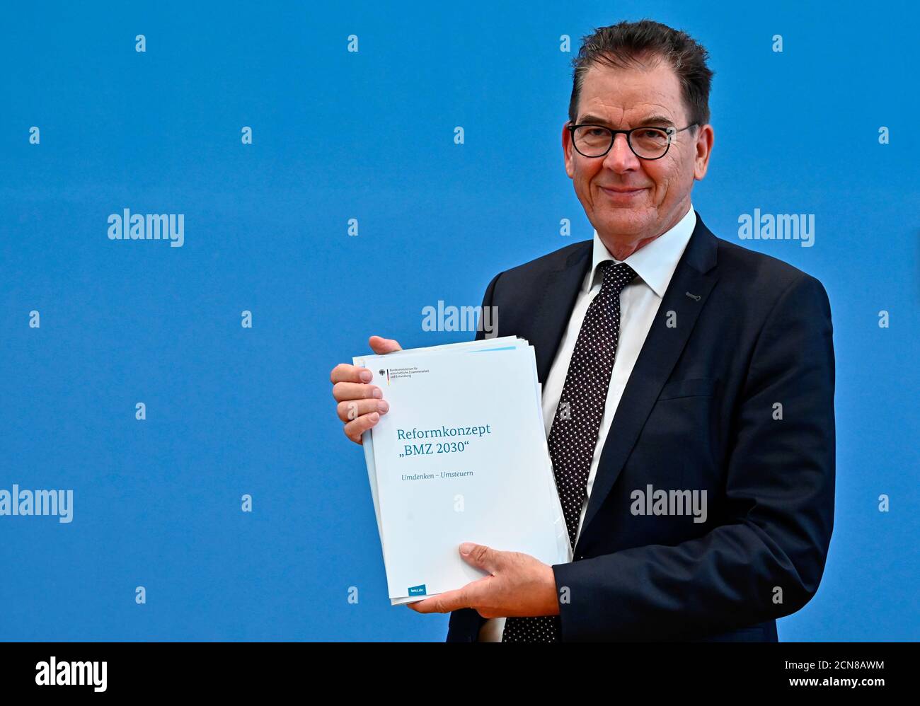 Federal ministry of economic cooperation hi-res stock photography and ...