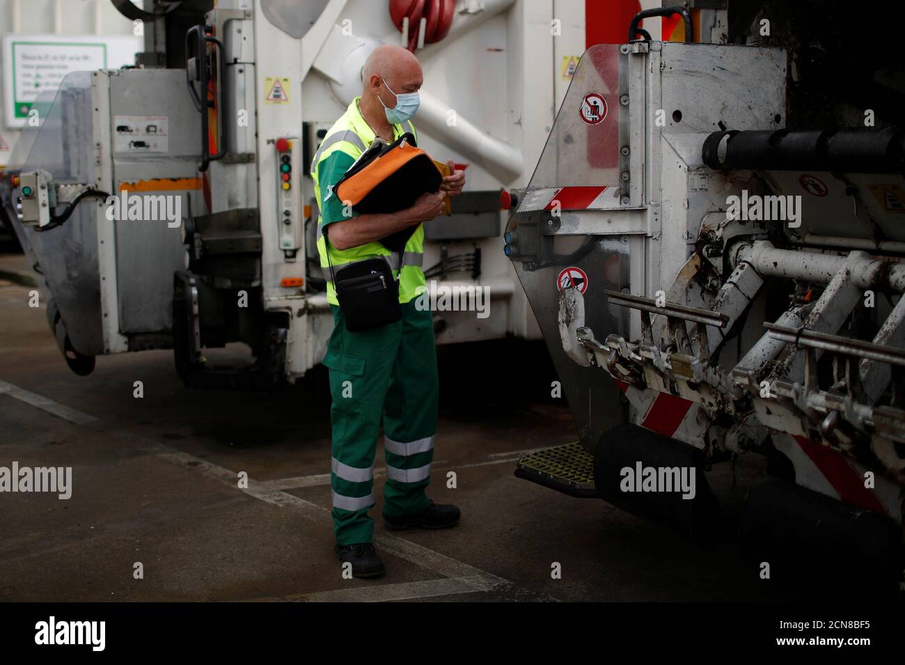 Veolia Waste High Resolution Stock Photography and Images - Alamy