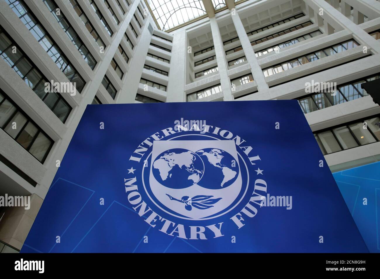 International Monetary Fund Logo High Resolution Stock Photography and ...