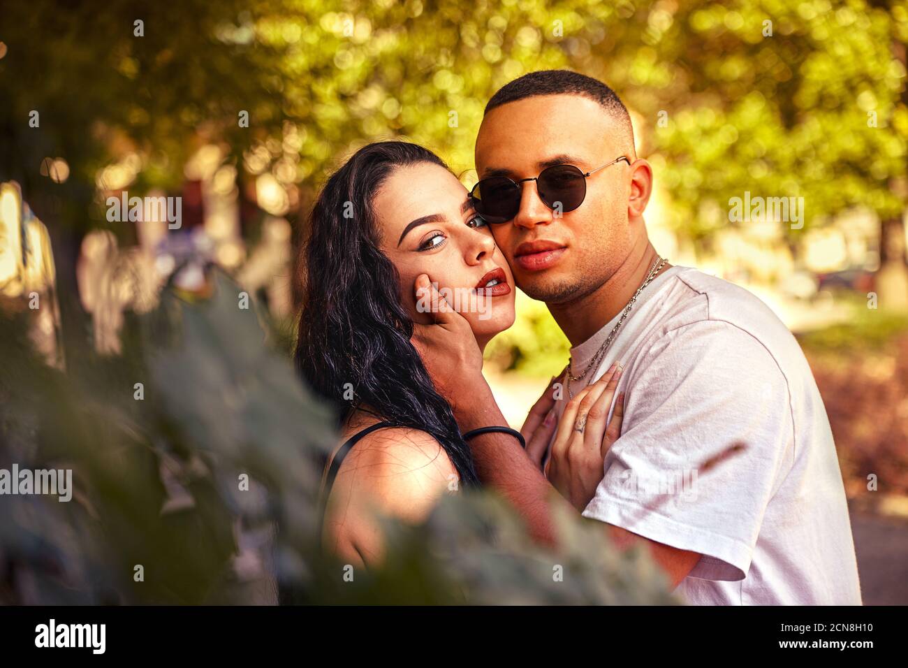 Couple love close hi-res stock photography and images - Alamy