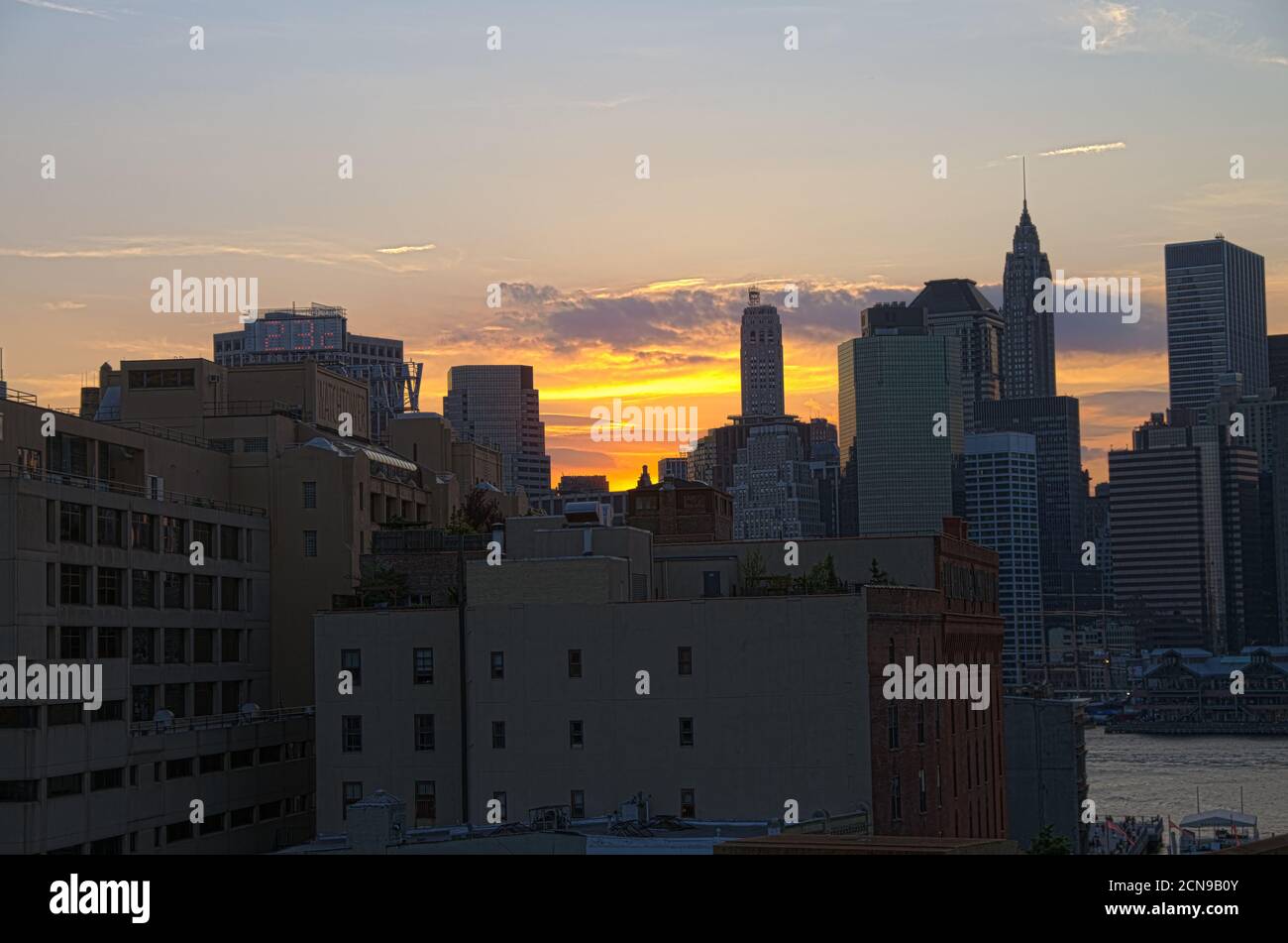 Sunset over Manhattan Stock Photo - Alamy