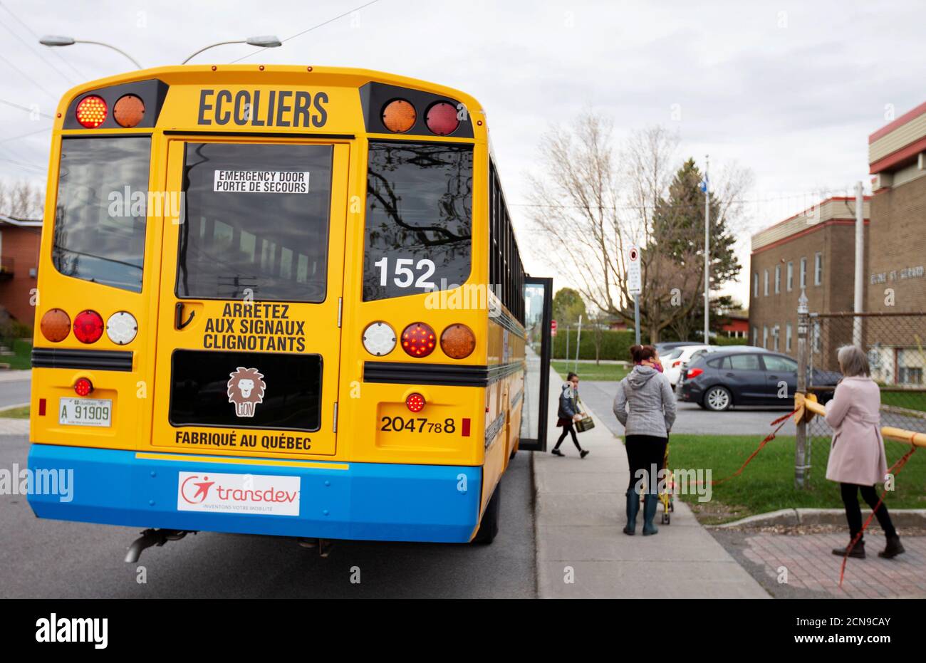 Canada quebec school bus hi-res stock photography and images - Alamy