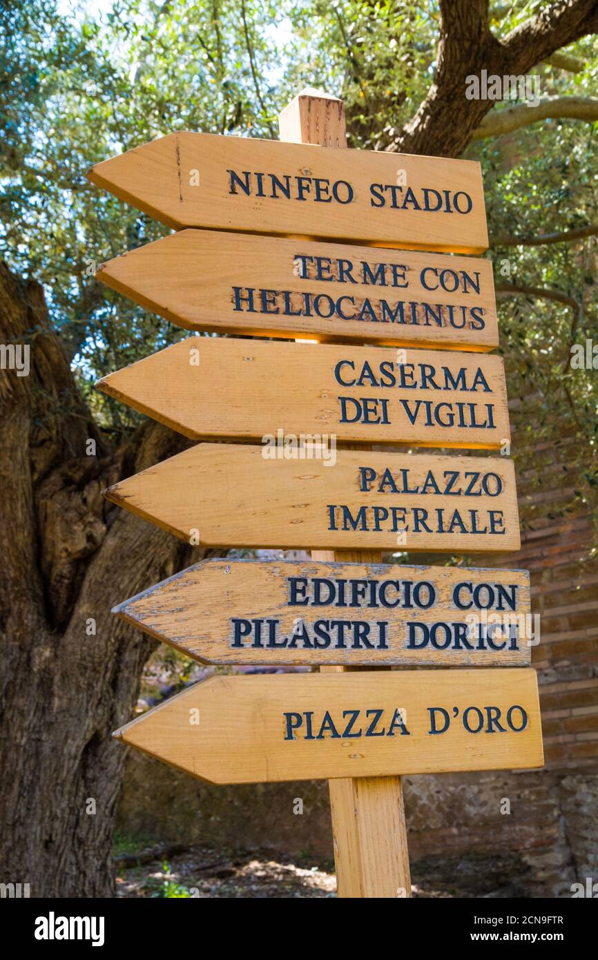 Roman signs hi-res stock photography and images - Alamy