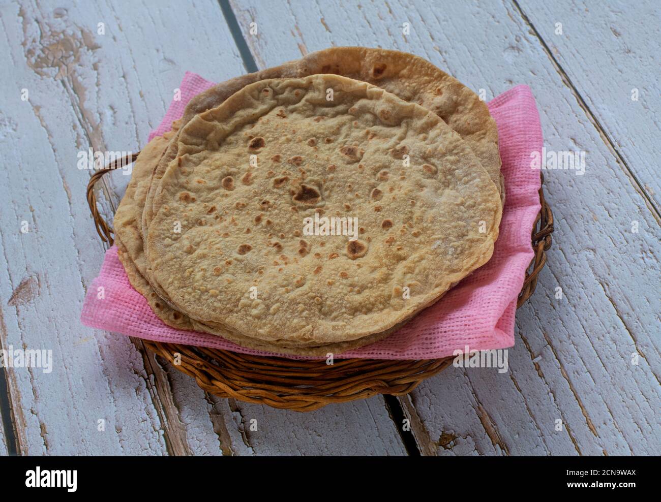 Indian flatbread hi-res stock photography and images - Alamy