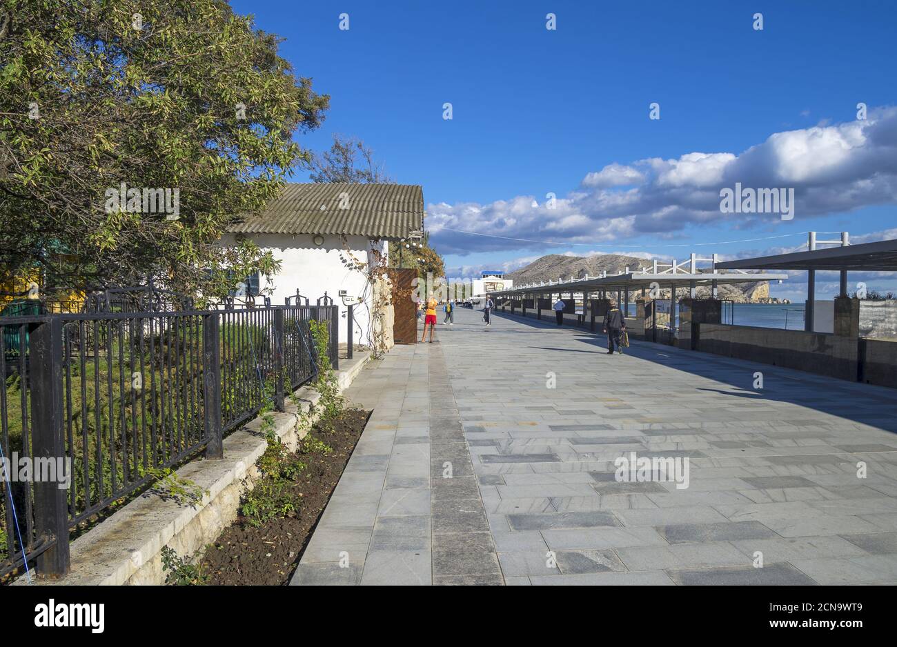Empty Promenade High Resolution Stock Photography and Images - Alamy