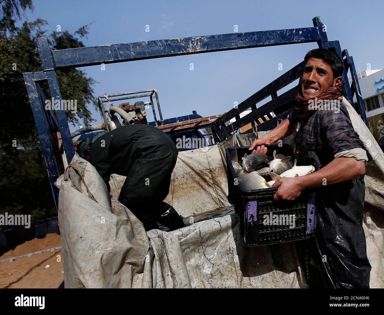 Life along tigris river hi-res stock photography and images - Alamy