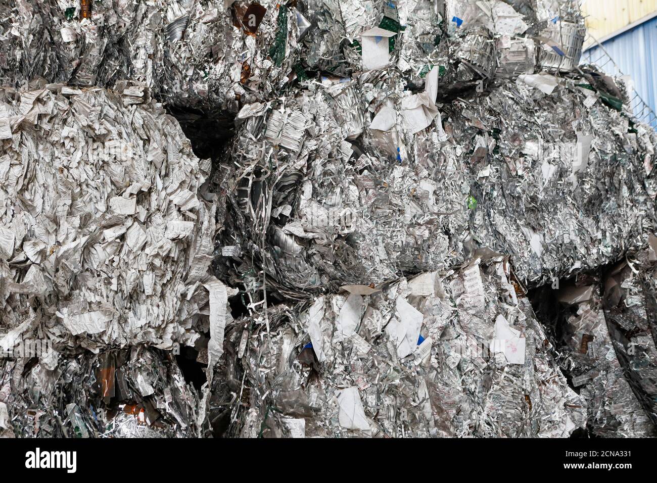 Bundle garbage waste paper paper hi-res stock photography and images ...