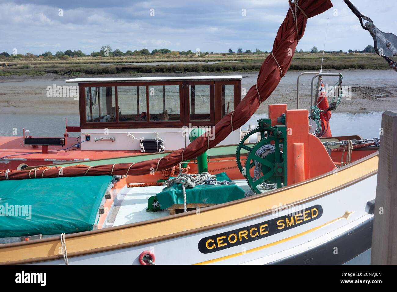 Close up of thames barge hi-res stock photography and images - Alamy