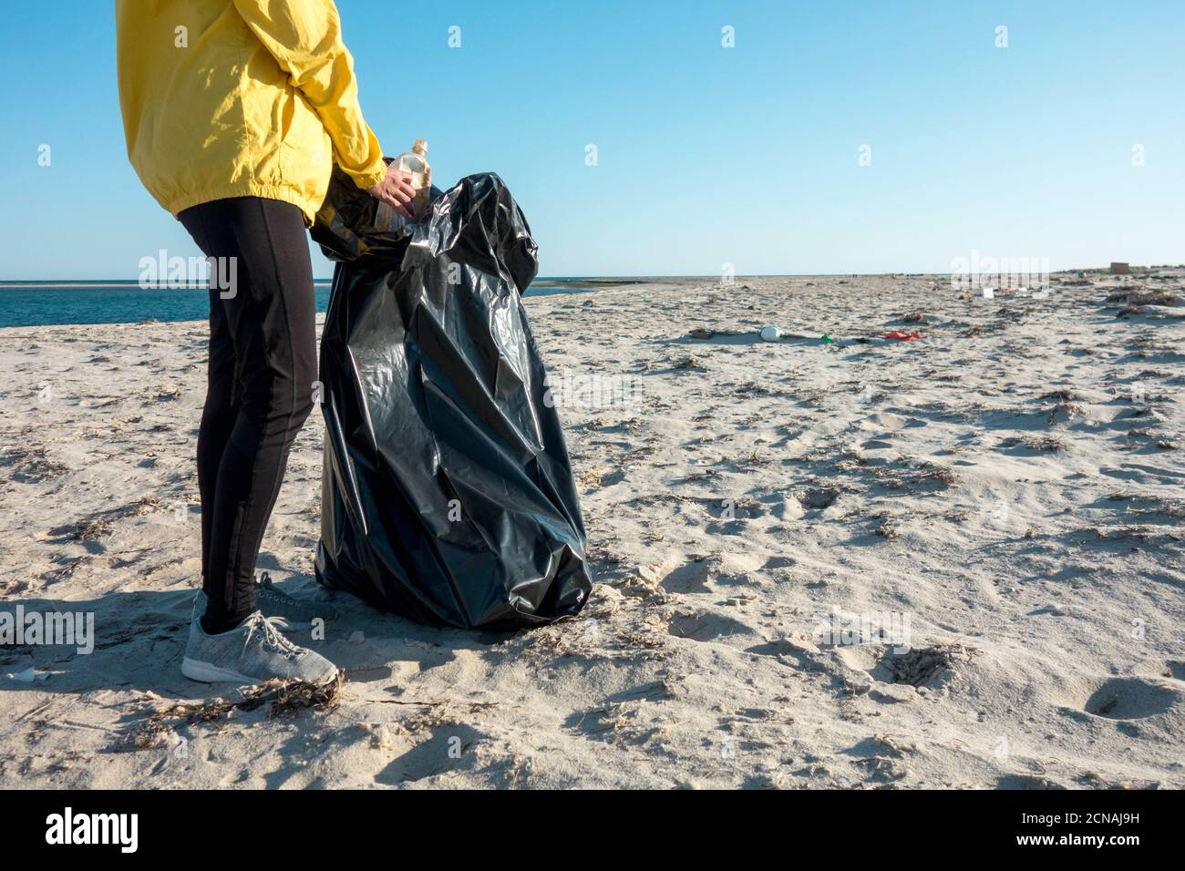Plastic bag beach hi-res stock photography and images - Alamy
