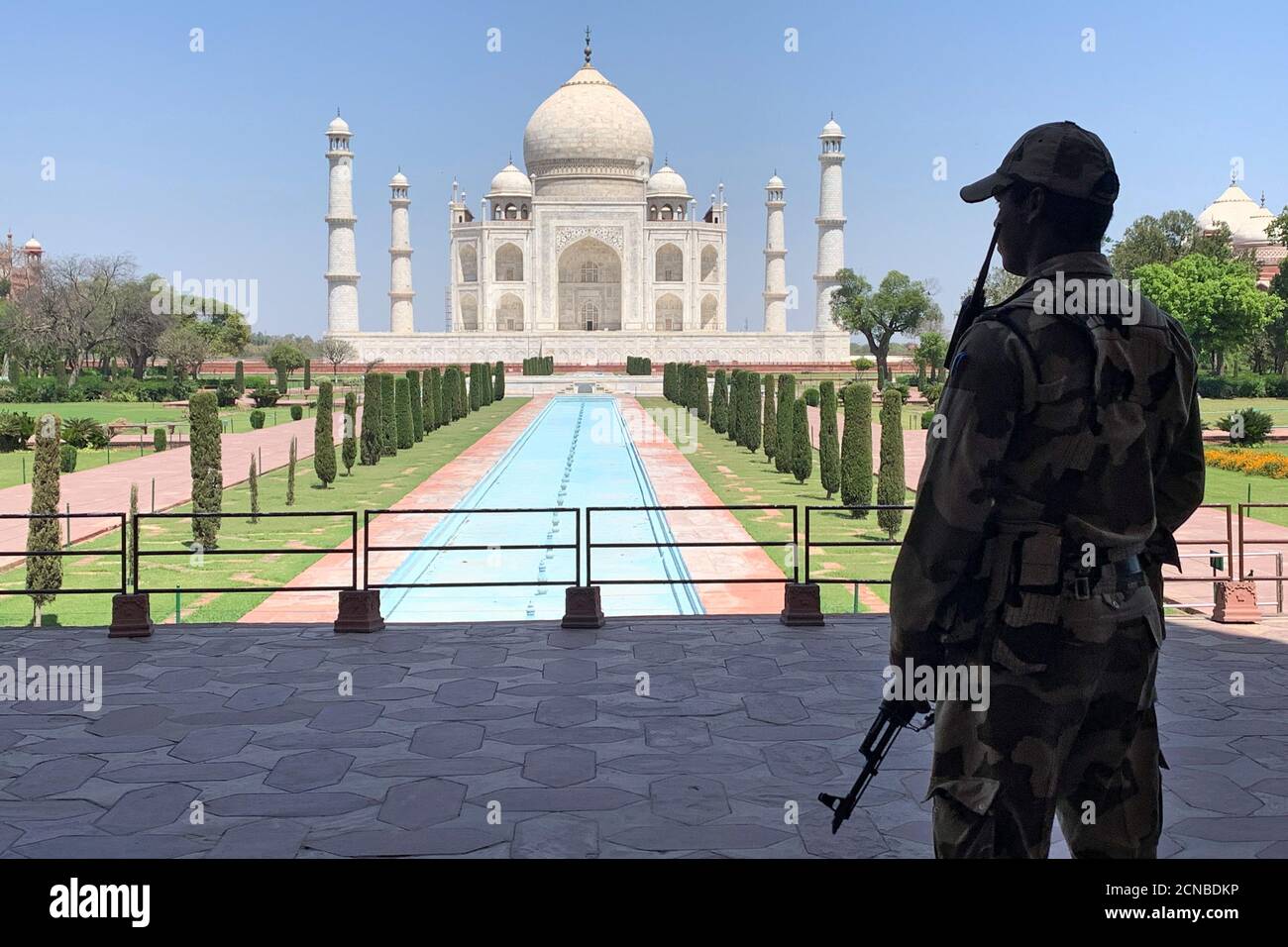 Cisf personnel hi-res stock photography and images - Alamy