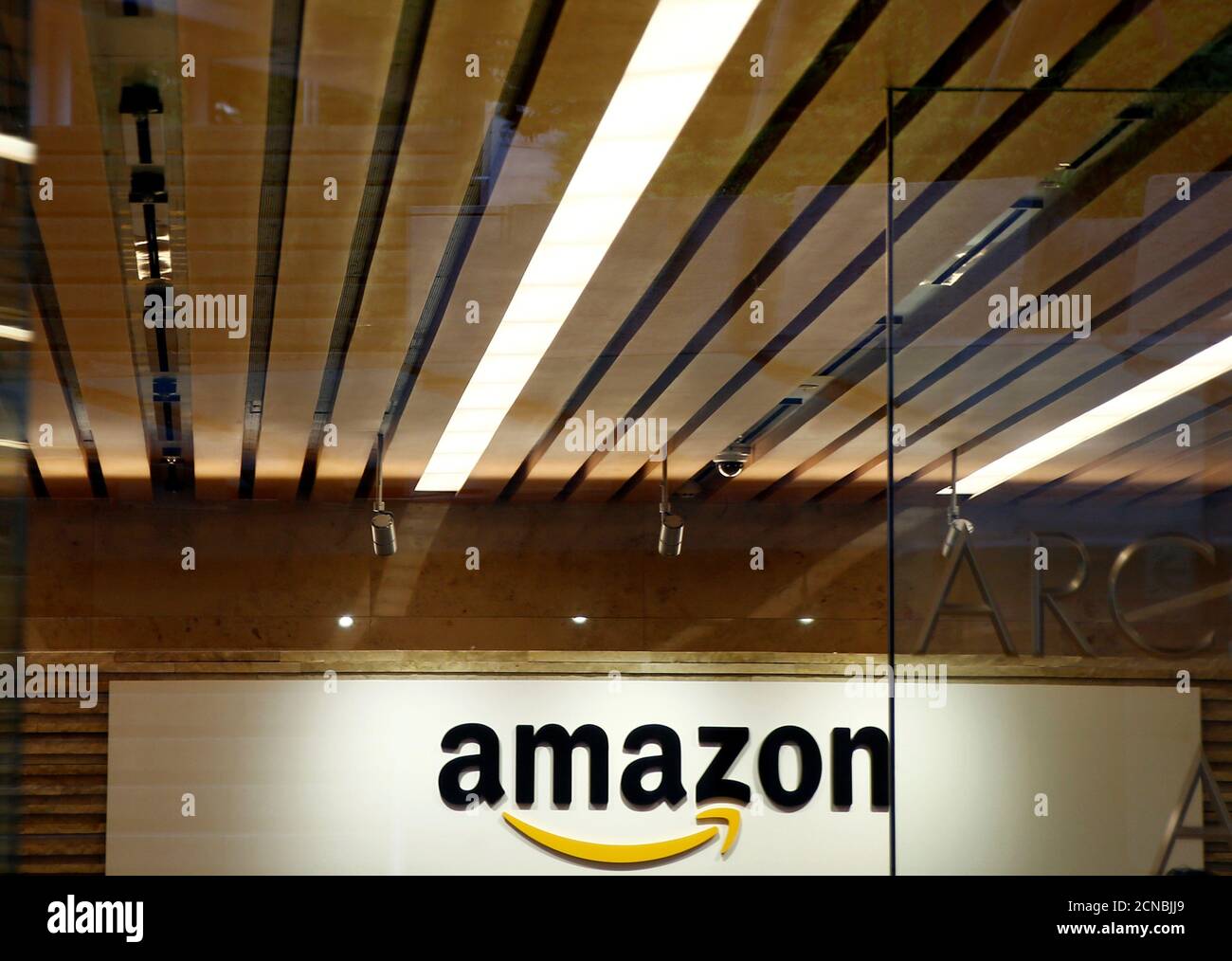 Amazon logo office building hi-res stock photography and images - Alamy