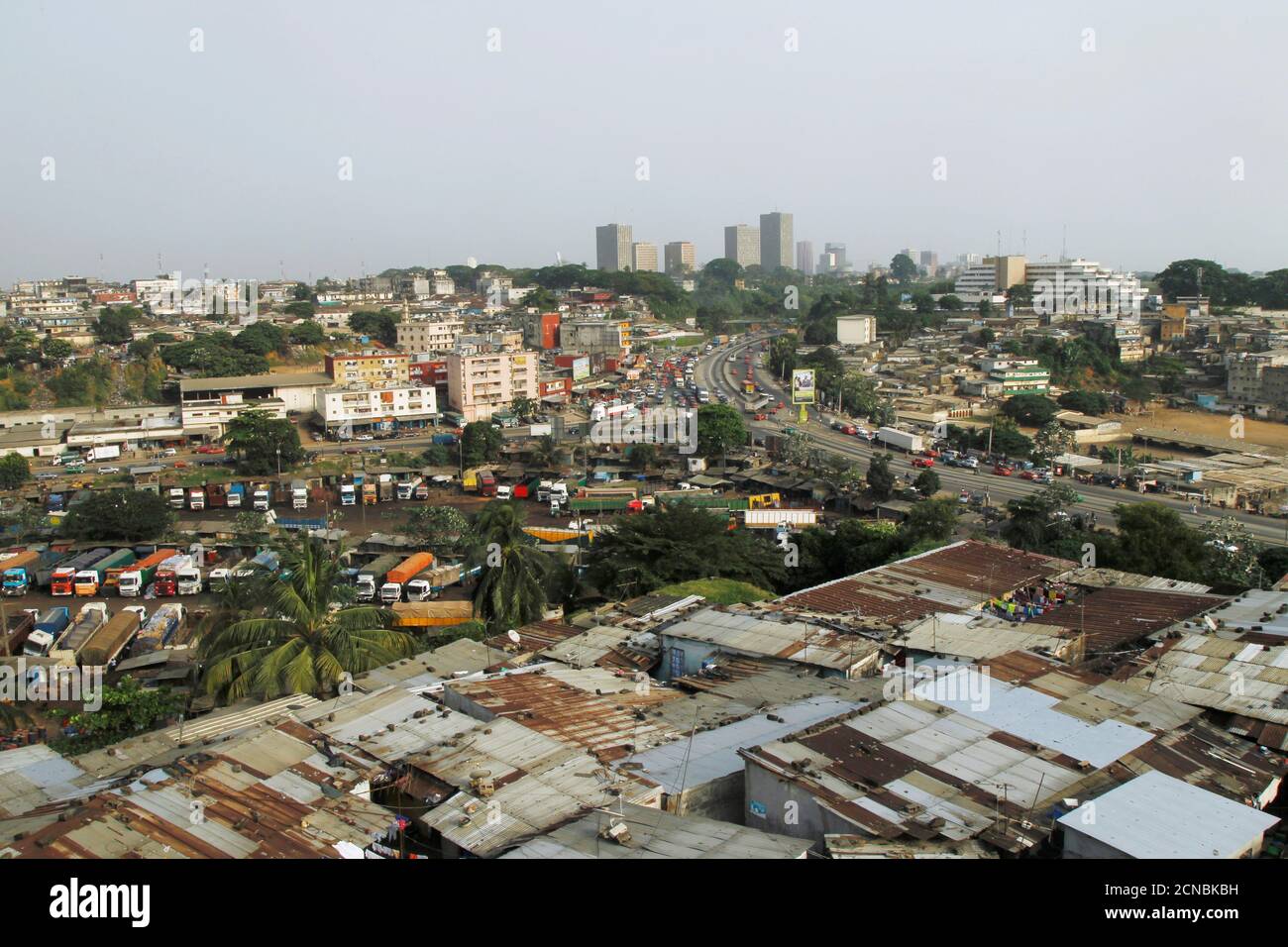 Abidjan ivory coast plateau district hi-res stock photography and ...