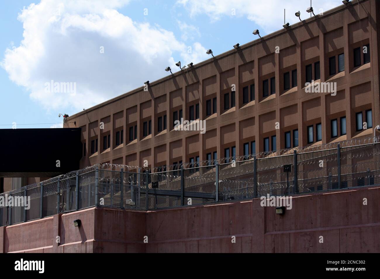 Corrections Officers High Resolution Stock Photography and Images - Alamy