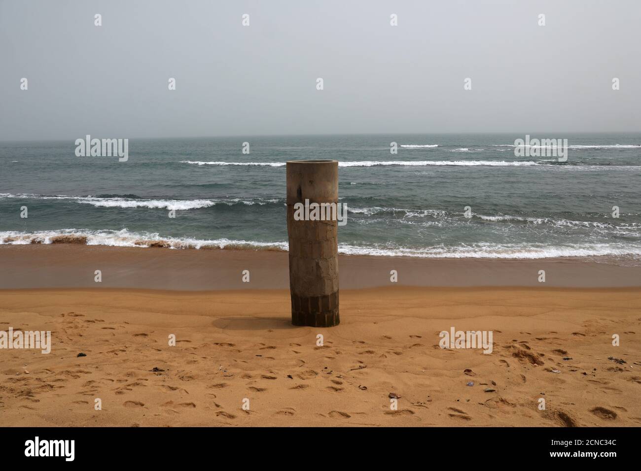 Togo lomè beach hi-res stock photography and images - Alamy