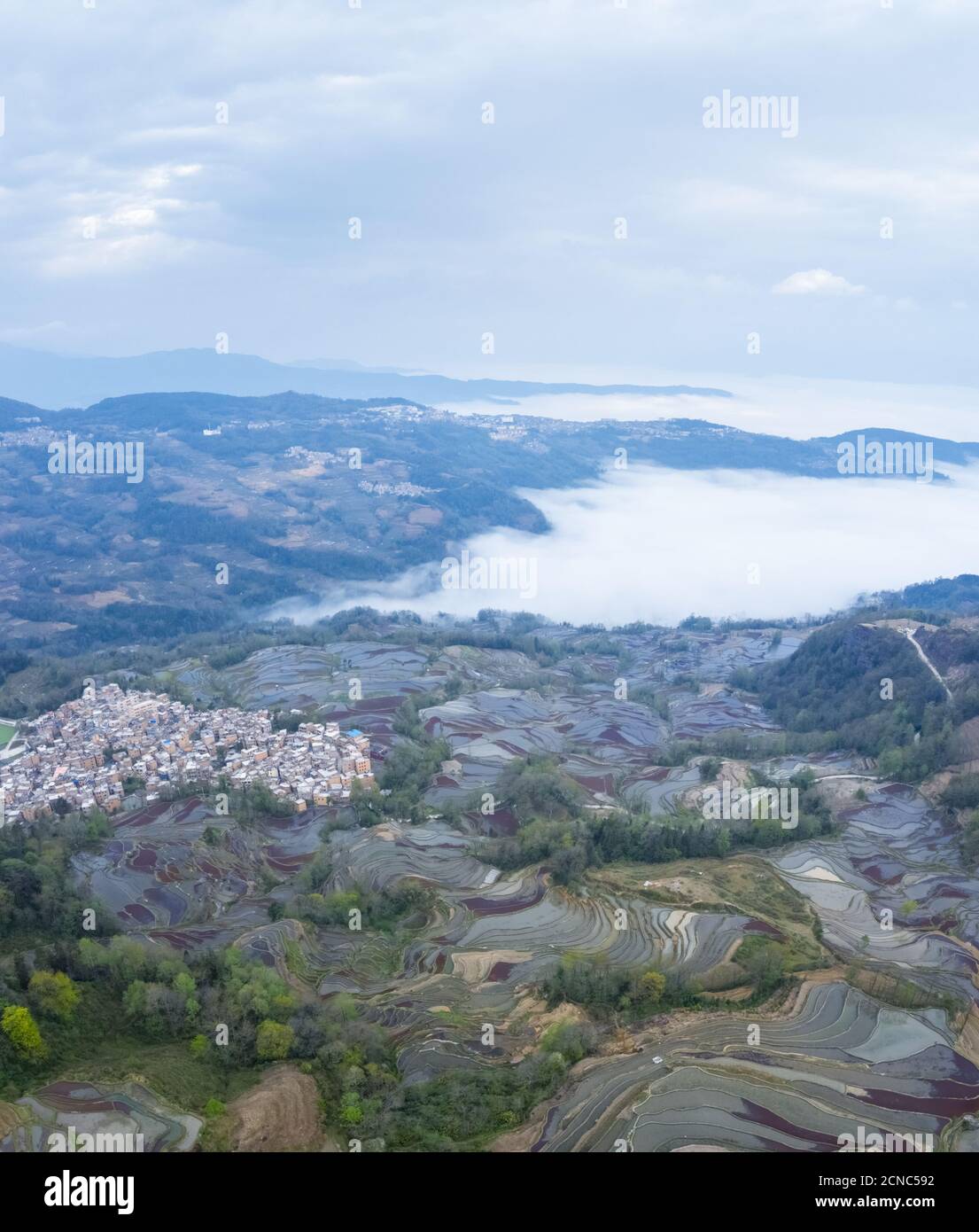 Cloud valley hi-res stock photography and images - Alamy