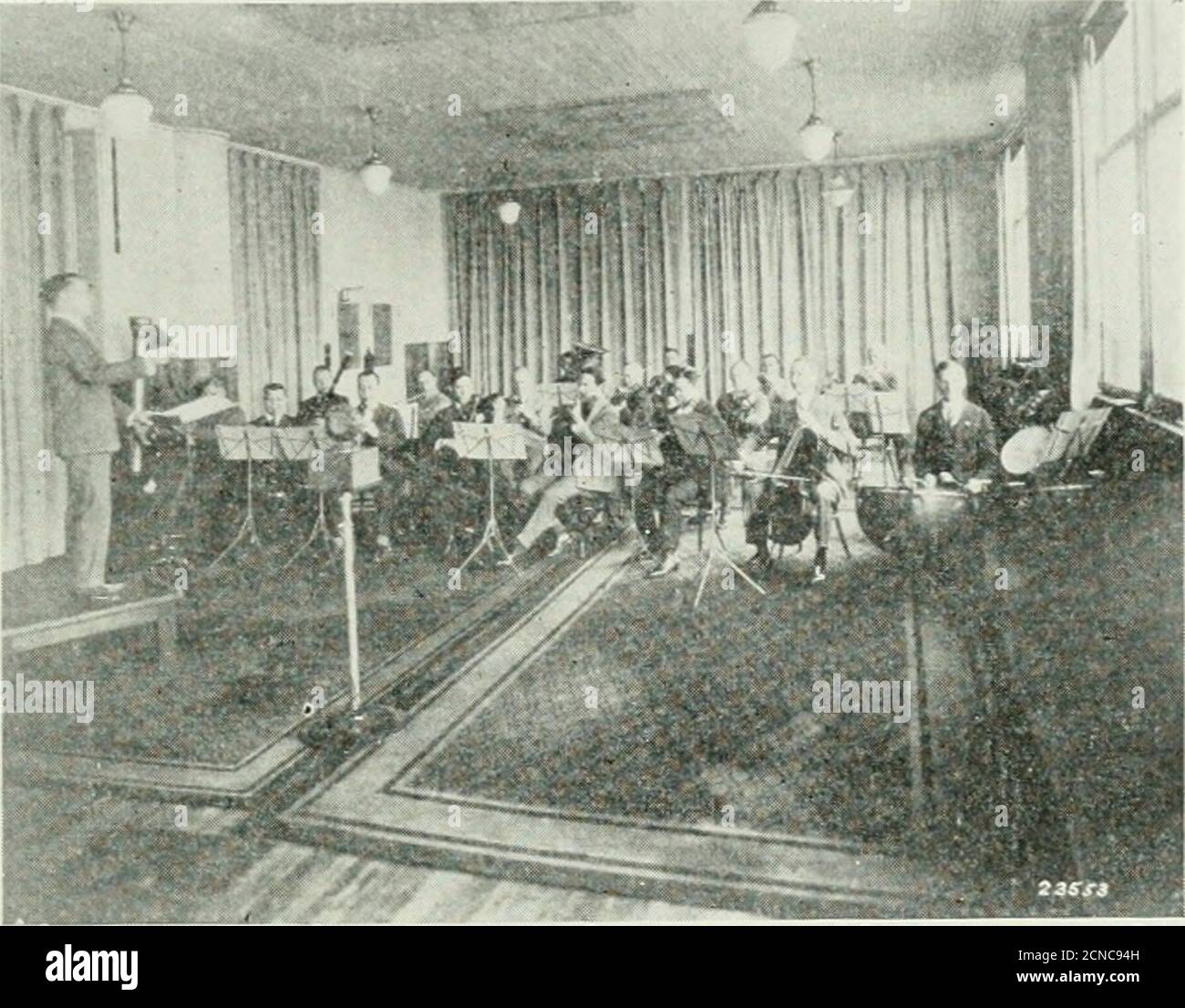 Victor talking machine hi-res stock photography and images - Alamy