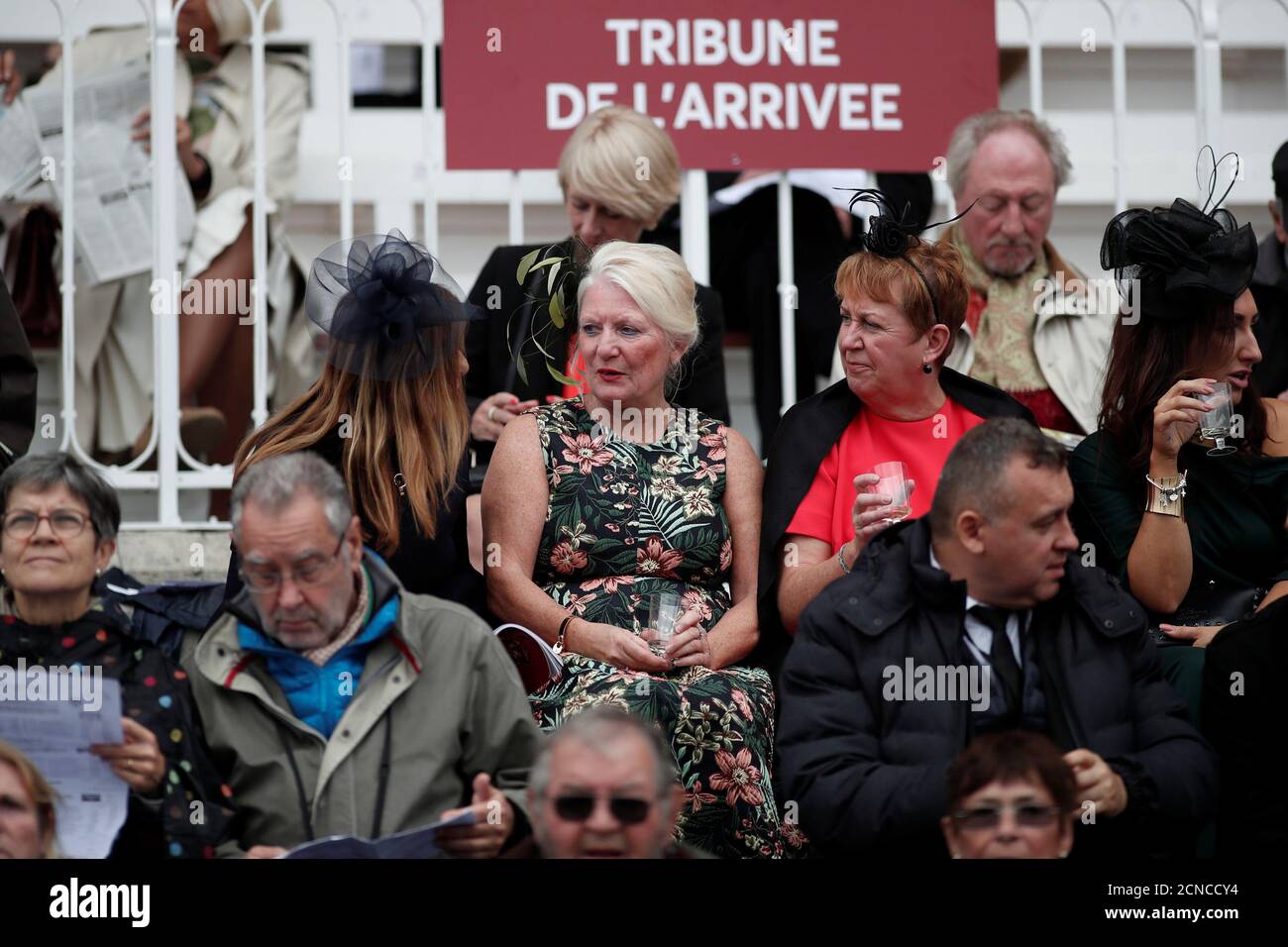 Chantilly horse racing hi-res stock photography and images - Alamy