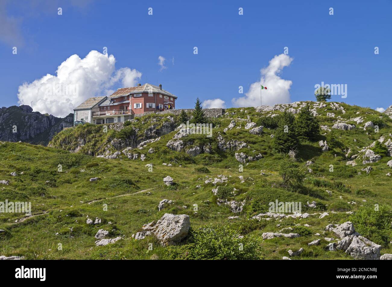 Stone mountain hotel hi-res stock photography and images - Alamy
