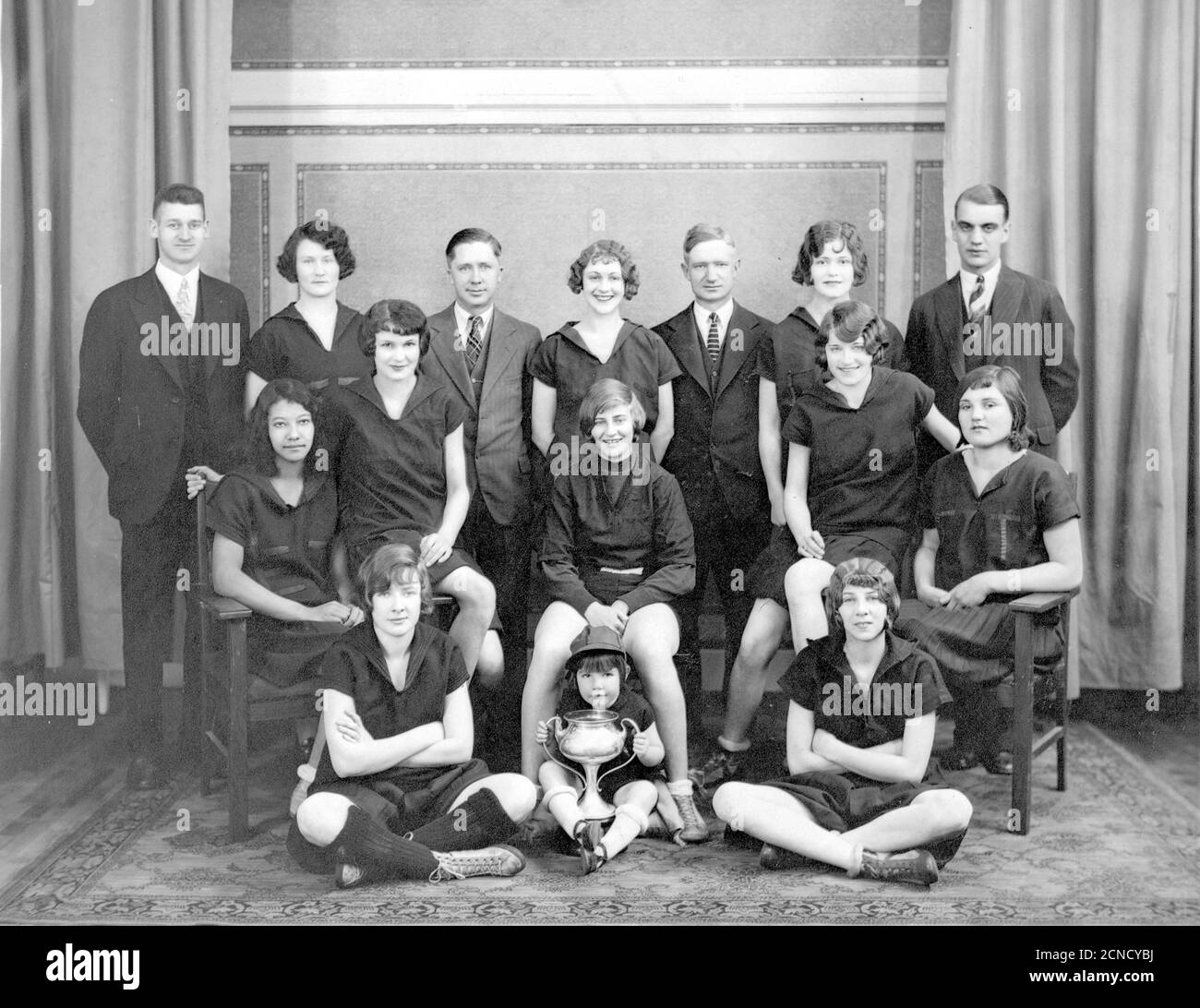 Girls baseball 1940s hi-res stock photography and images - Alamy